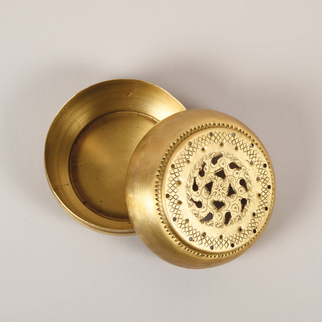 Handmade Brass box/mosquito coil box – thecuriouscollector.myshopify.com