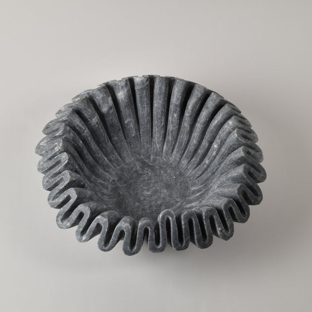 30cm Black marble Ruffle Bowl – thecuriouscollector.myshopify.com