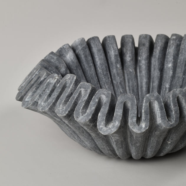 30cm Black marble Ruffle Bowl – thecuriouscollector.myshopify.com